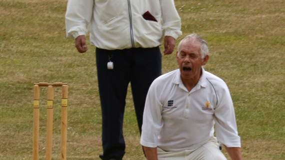 Tributes paid to Frensham cricket legend Ray Clarke | liphookherald.com