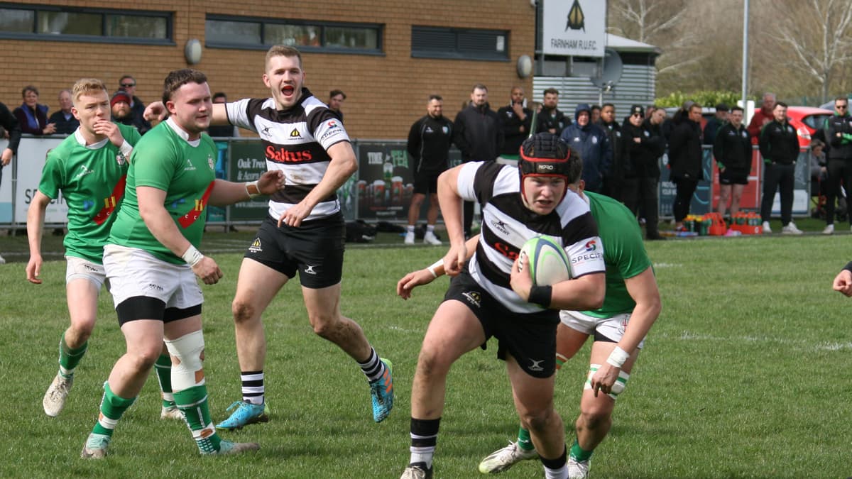 Farnham eye title after Tottonians win | liphookherald.com