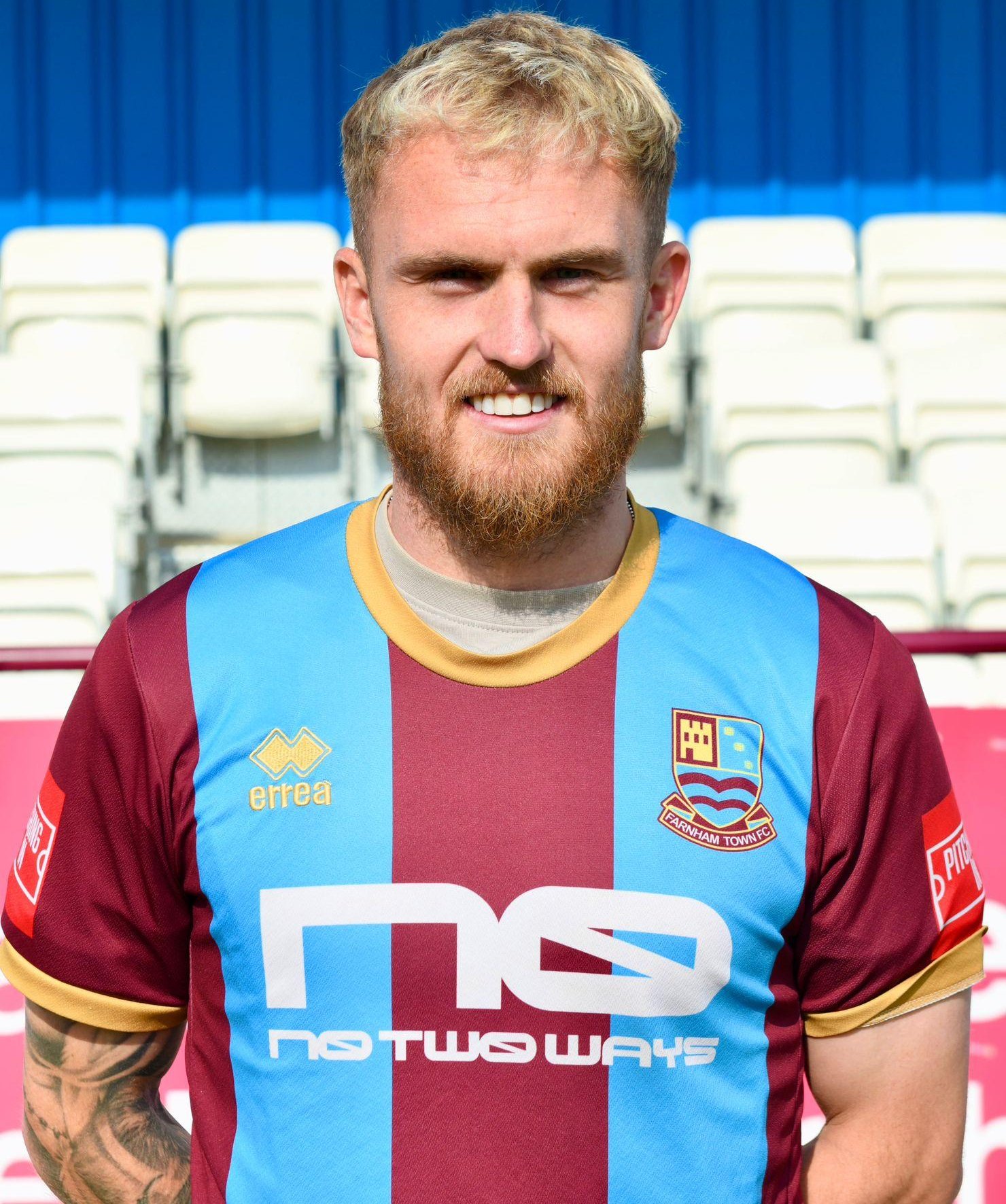 Town swoop to sign Taylor from Dorking | liphookherald.com