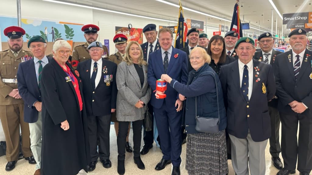 MP and local leaders join Liphook Poppy Appeal launch | liphookherald.com